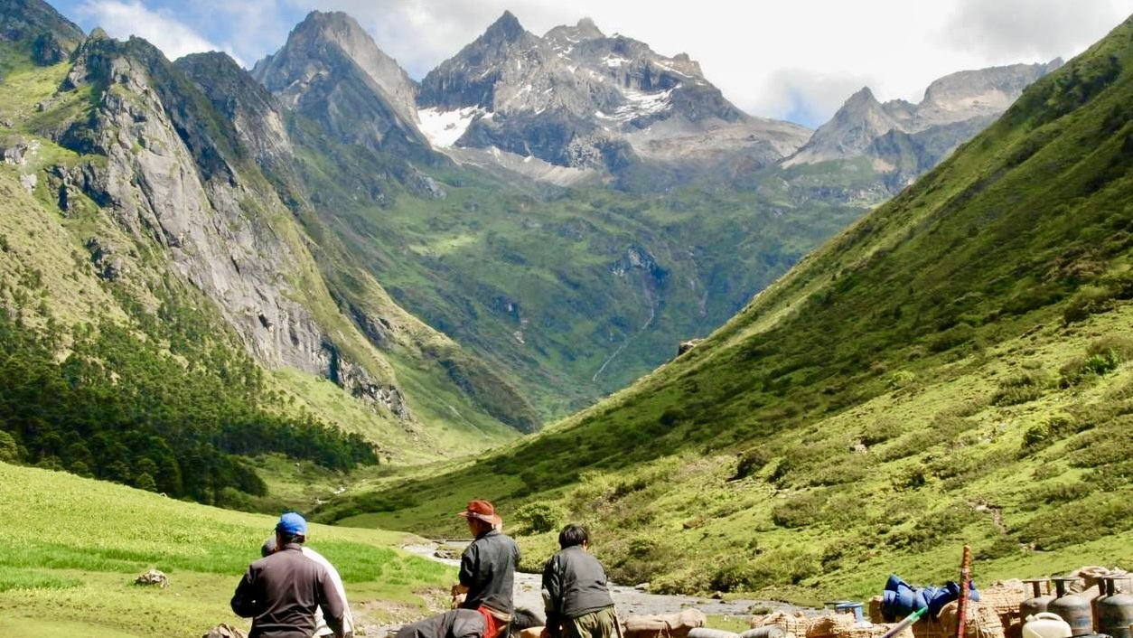 Dagala Thousand Lakes Trek Guide