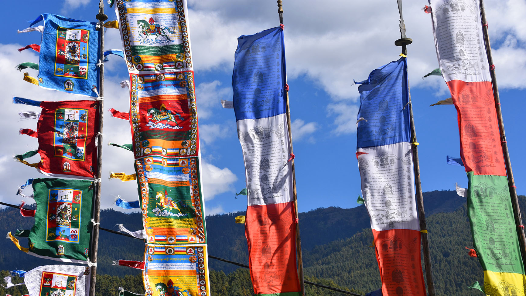 Unique Bhutanese Souvenirs: Top Items to Buy in Bhutan