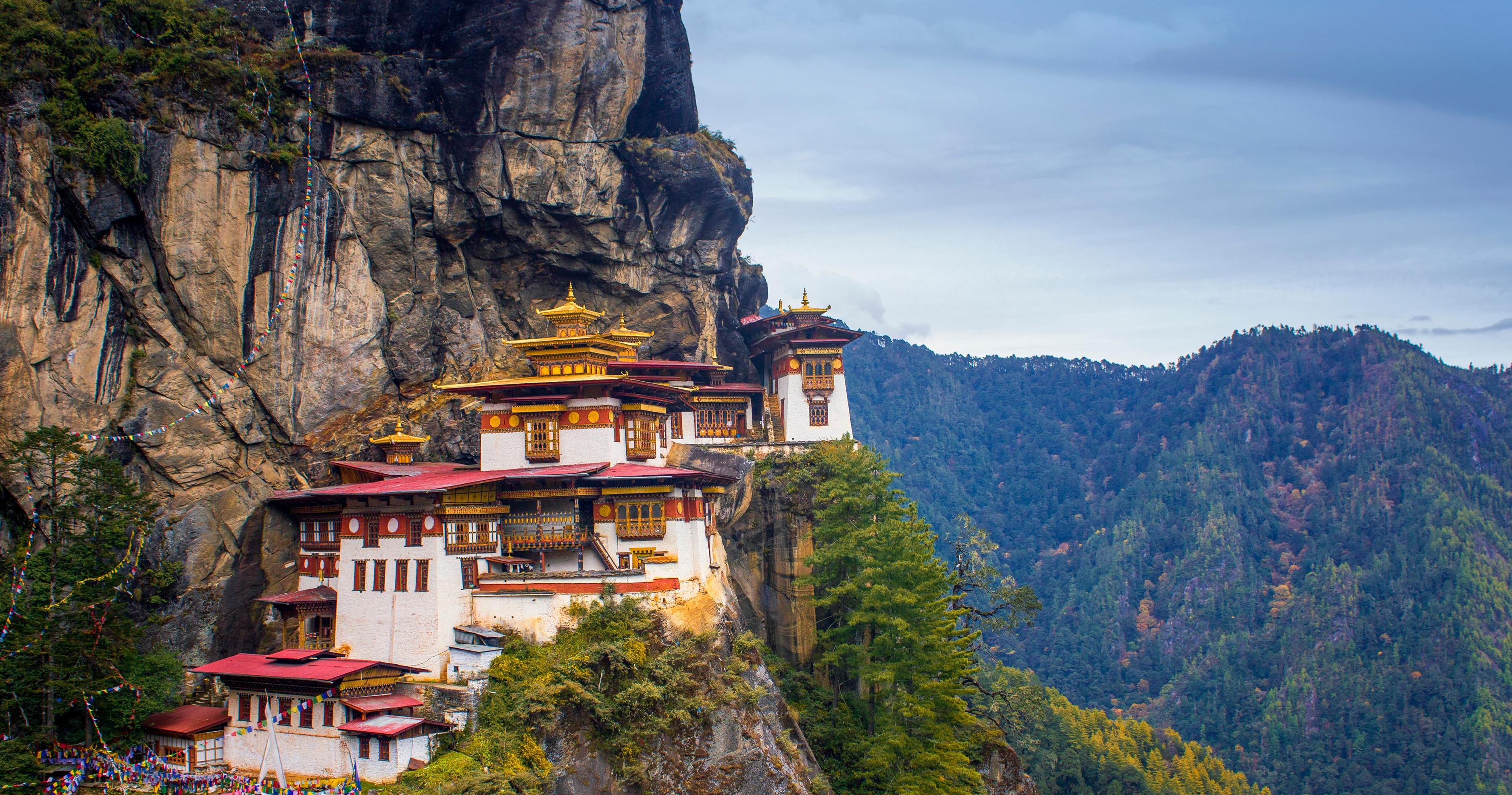 Explore Bhutanese Architecture: A Cultural Journey